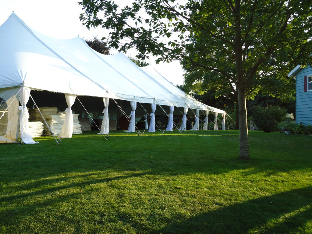 Side Pole Drapes | Bucky's Rentals, Inc.